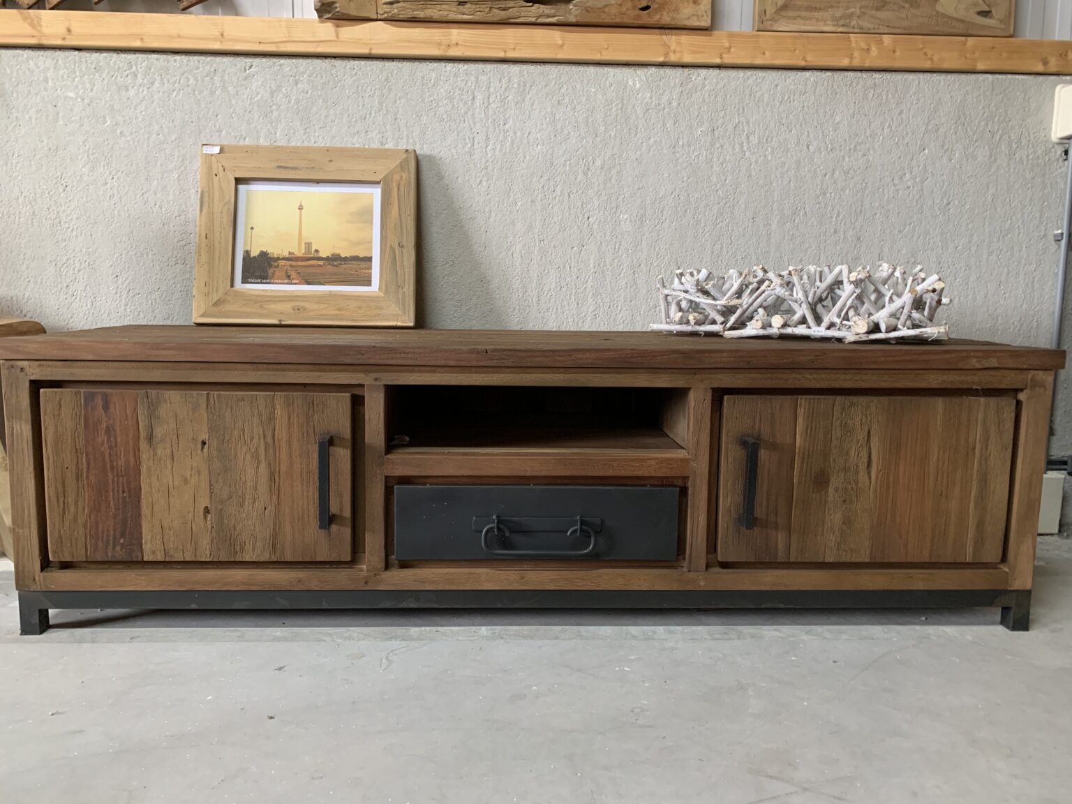 Audiomeubel rustiek industrieel | Polder TEAK